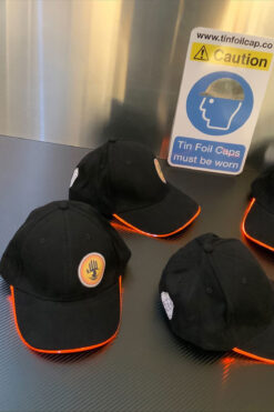 Tinfoilcap – Hand Made Caps with 5G Protection